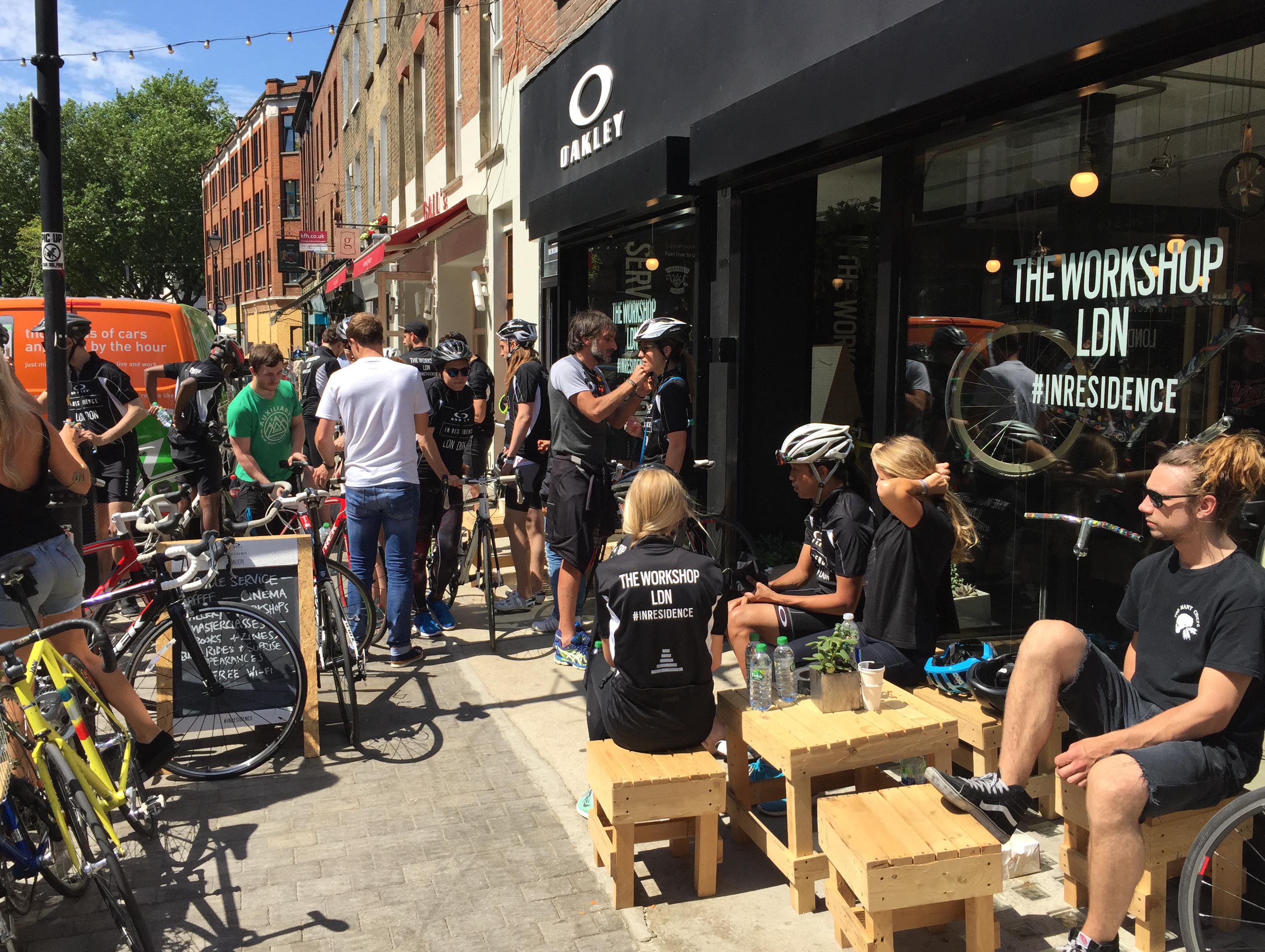 OAKLEY HUB | Lodown Magazine